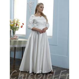 Robe De Mariée Simple et Classe Taille Plus Satin Fluide Avec Manche